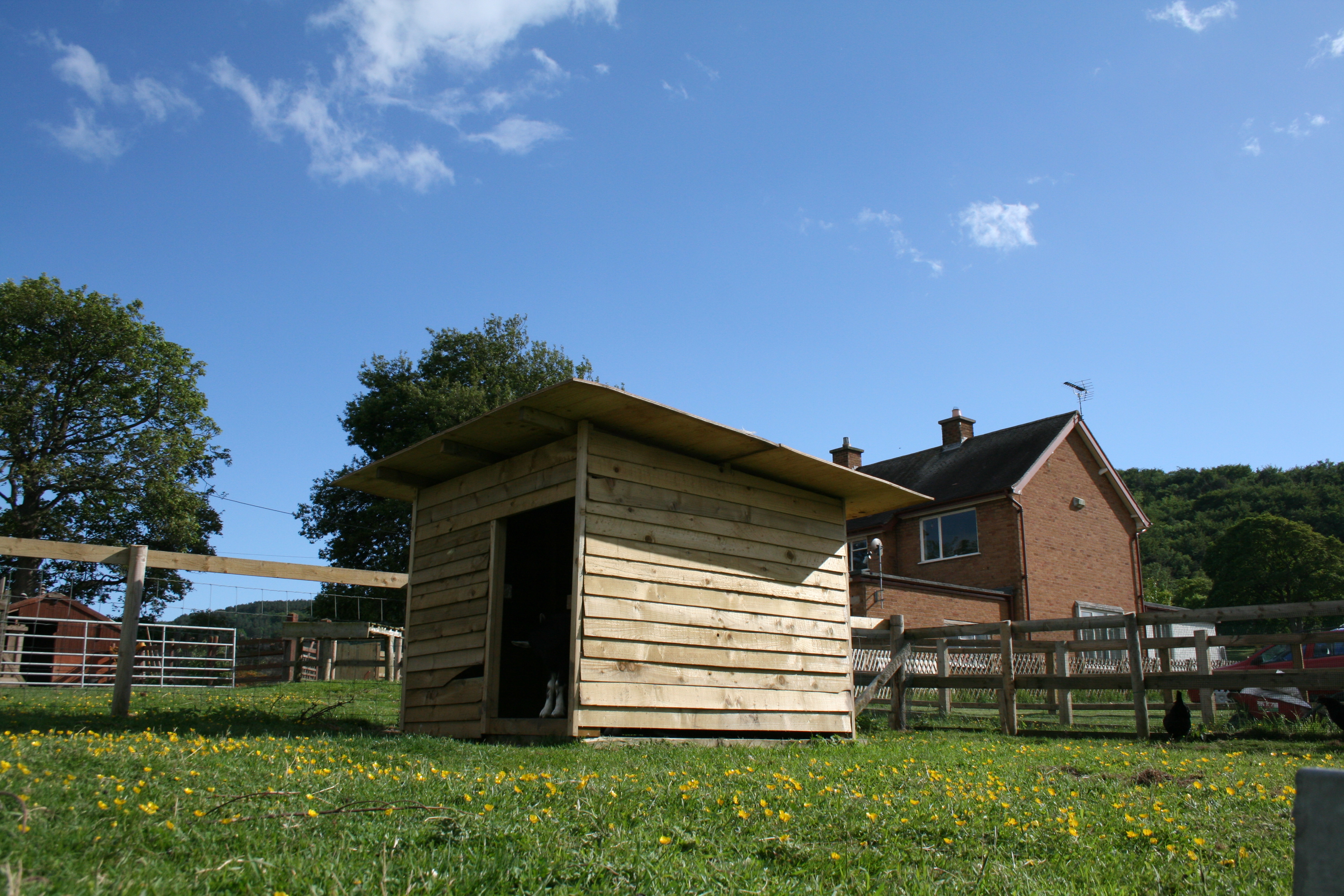 Farm pathway :: Manorafon farm